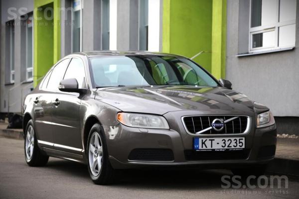 Grey Volvo S80 2010 in Riga, with an engine capacity of 2.40 L and mileage of 0 thousand km for 3995 €, photo 4 on AUTOMOTO.COM.LV