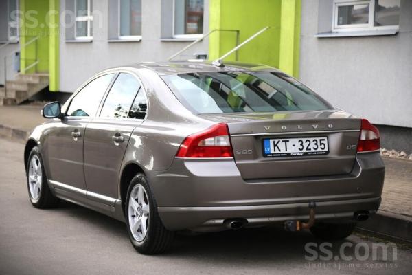 Grey Volvo S80 2010 in Riga, with an engine capacity of 2.40 L and mileage of 0 thousand km for 3995 €, photo 5 on AUTOMOTO.COM.LV