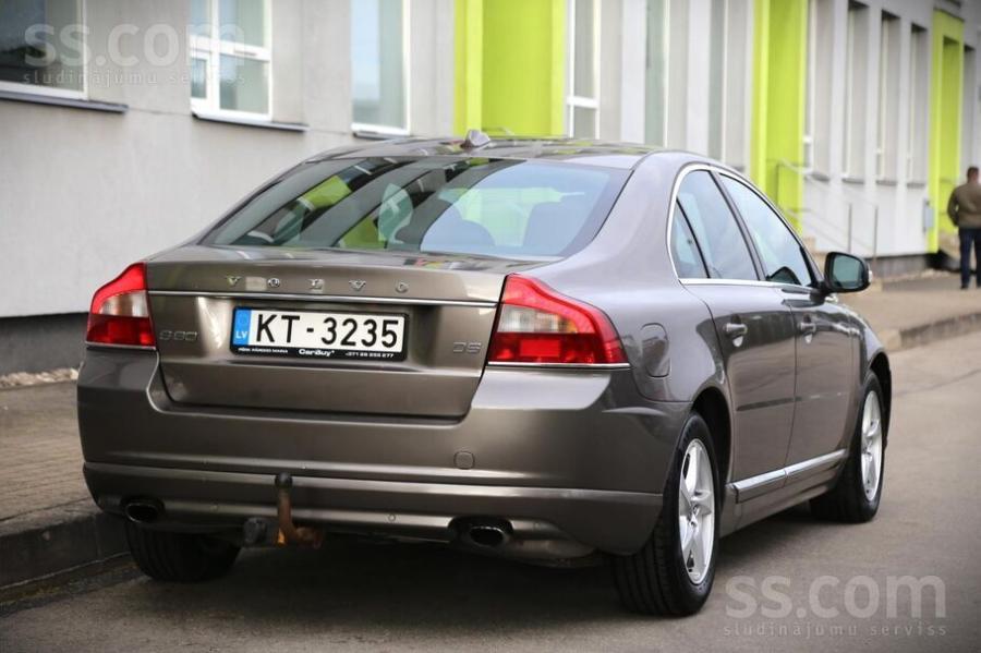 Grey Volvo S80 2010 in Riga, with an engine capacity of 2.40 L and mileage of 0 thousand km for 3995 €, photo 7 on AUTOMOTO.COM.LV