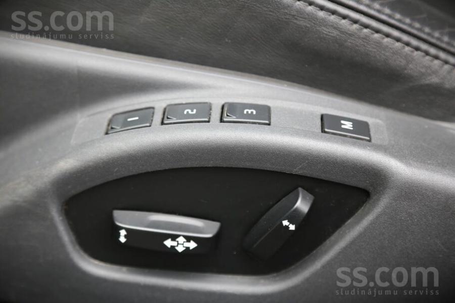 Grey Volvo S80 2010 in Riga, with an engine capacity of 2.40 L and mileage of 0 thousand km for 3995 €, photo 10 on AUTOMOTO.COM.LV