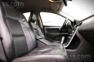 Grey Volvo S80 2010 in Riga, with an engine capacity of 2.40 L and mileage of 0 thousand km for 3995 €, photo 14 on AUTOMOTO.COM.LV