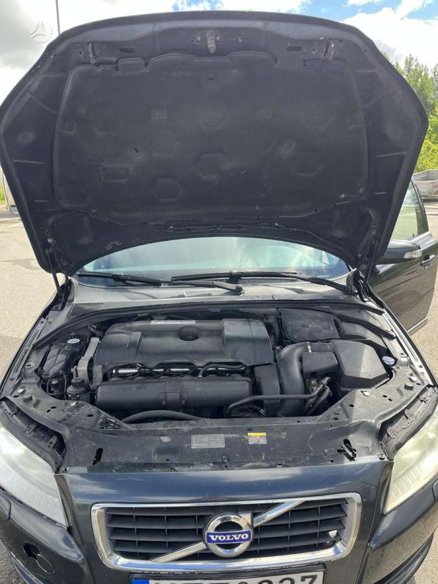 Pelēks Volvo S80 2010 Šauļi, ar dzinēja tilpumu 3.19 L un nobraukumu 228 tūkst. km par 1800 €, foto 8 vietnē AUTOMOTO.COM.LV