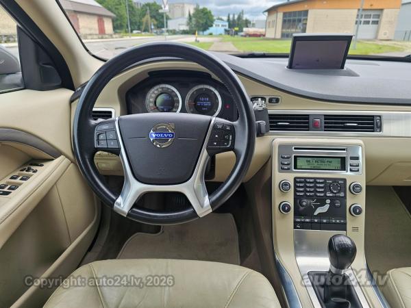 Pelēks Volvo S80 2010 Paide, ar dzinēja tilpumu 2.40 L un nobraukumu 280 tūkst. km par 6550 €, foto 9 vietnē AUTOMOTO.COM.LV