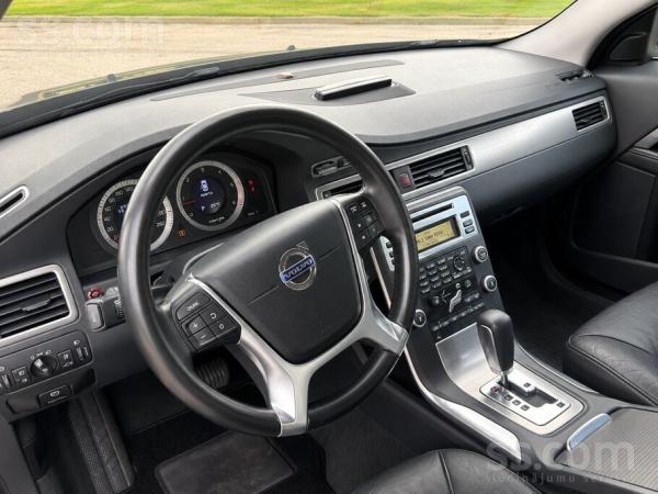Grey Volvo S80 2010 in Riga, with an engine capacity of 2.40 L and mileage of 0 thousand km for 4950 €, photo 8 on AUTOMOTO.COM.LV