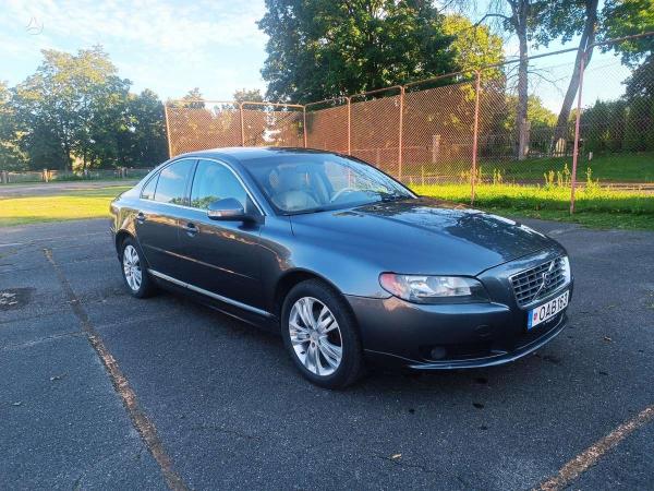 Volvo S80 2010 Kauņa vietnē Pelēks Volvo S80 2010 Kauņa, ar dzinēja tilpumu 2.40 L un nobraukumu 226 tūkst. km par 4250 €, foto 1 vietnē AUTOMOTO.COM.LV