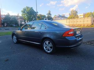 Grey Volvo S80 2010 in Kaunas, with an engine capacity of 2.40 L and mileage of 226 thousand km for 4250 €, photo 7 on AUTOMOTO.COM.LV
