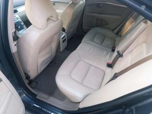 Grey Volvo S80 2010 in Kaunas, with an engine capacity of 2.40 L and mileage of 226 thousand km for 4250 €, photo 12 on AUTOMOTO.COM.LV