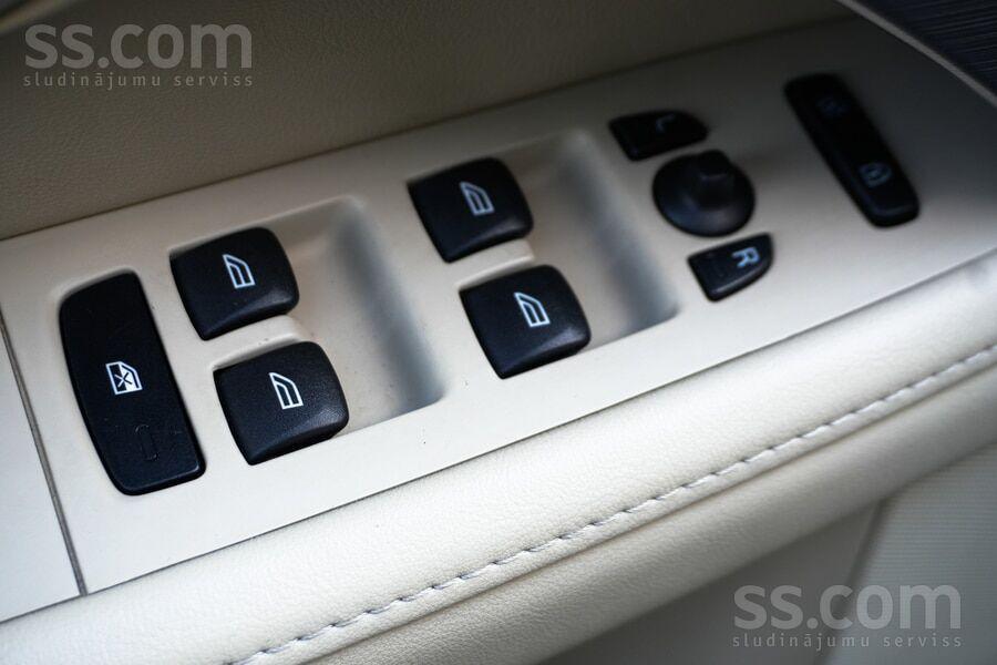 Grey Volvo S80 2010 in Riga, with an engine capacity of 2.00 L and mileage of 290 thousand km for 6790 €, photo 8 on AUTOMOTO.COM.LV