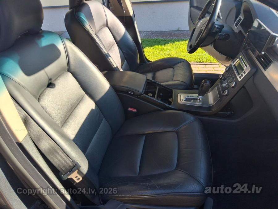 Pelēks Volvo S80 2010 Elva, ar dzinēja tilpumu 2.40 L un nobraukumu 271 tūkst. km par 7350 €, foto 8 vietnē AUTOMOTO.COM.LV