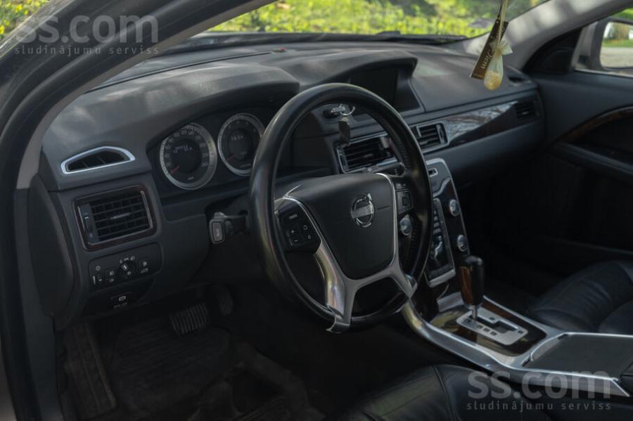 Pelēks Volvo S80 2011 Valmiera, ar dzinēja tilpumu 3.00 L un nobraukumu 386 tūkst. km par 6450 €, foto 19 vietnē AUTOMOTO.COM.LV