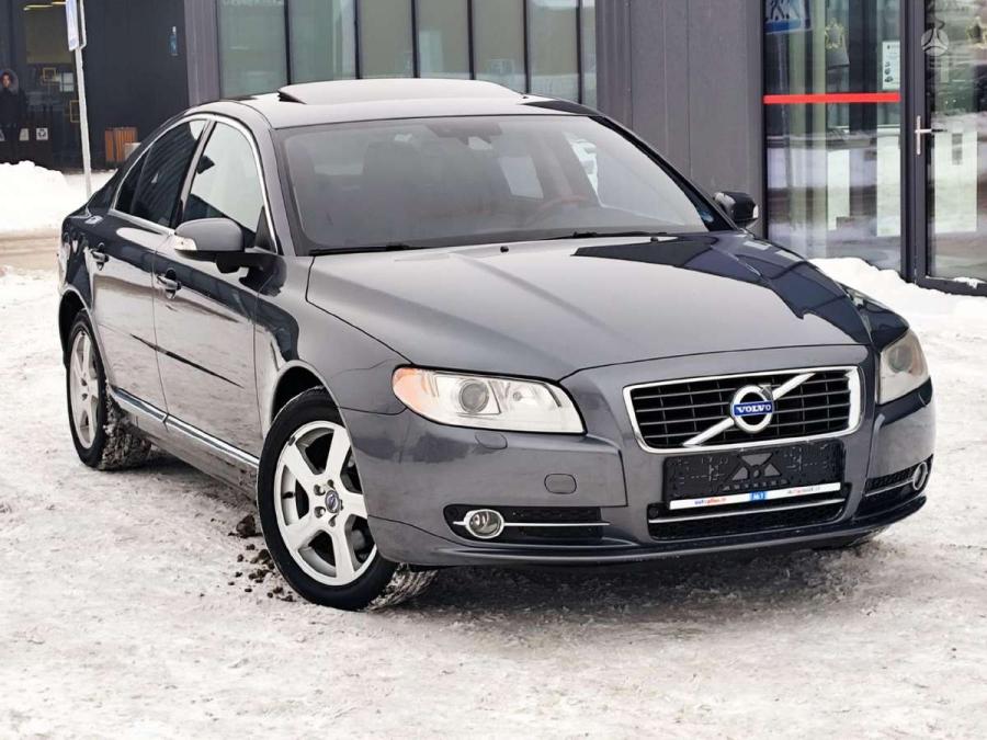 Grey Volvo S80 2011 in Siauliai, with an engine capacity of 2.40 L and mileage of 150 thousand km for 6700 €, photo 1 on AUTOMOTO.COM.LV