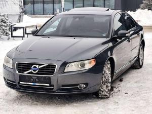 Grey Volvo S80 2011 in Siauliai, with an engine capacity of 2.40 L and mileage of 150 thousand km for 6700 €, photo 3 on AUTOMOTO.COM.LV