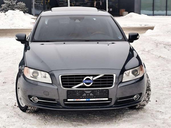 Grey Volvo S80 2011 in Siauliai, with an engine capacity of 2.40 L and mileage of 150 thousand km for 6700 €, photo 7 on AUTOMOTO.COM.LV