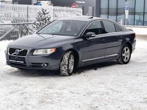 Grey Volvo S80 2011 in Siauliai, with an engine capacity of 2.40 L and mileage of 150 thousand km for 6700 €, photo 8 on AUTOMOTO.COM.LV