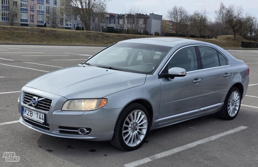 Grey Volvo S80 2011 in Siauliai, with an engine capacity of 3.00 L and mileage of 214 thousand km for 5200 €, photo 3 on AUTOMOTO.COM.LV