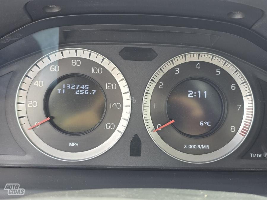 Grey Volvo S80 2011 in Siauliai, with an engine capacity of 3.00 L and mileage of 214 thousand km for 5200 €, photo 11 on AUTOMOTO.COM.LV