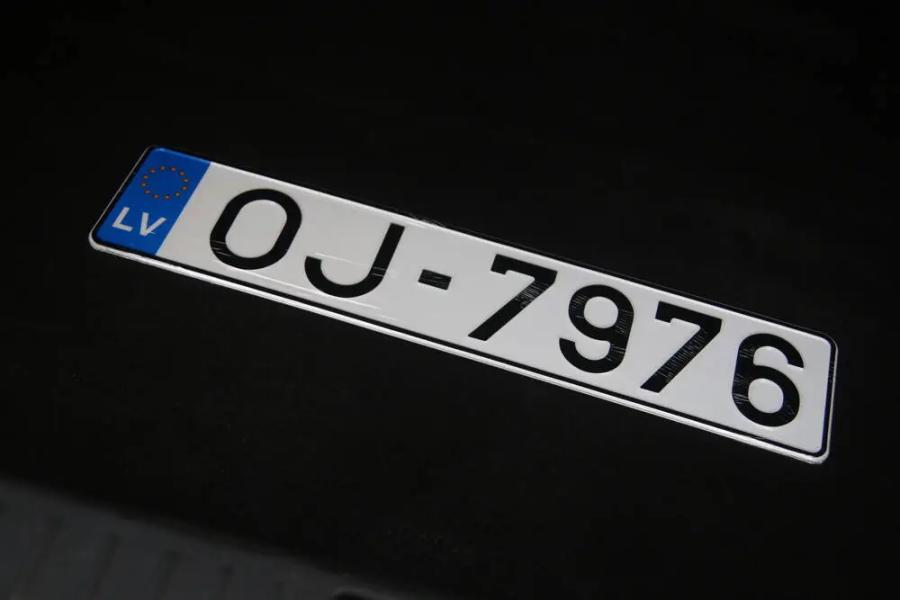 Pelēks Volvo S80 2011 Rīga, ar dzinēja tilpumu 2.40 L un nobraukumu 247 tūkst. km par 7990 €, foto 20 vietnē AUTOMOTO.COM.LV