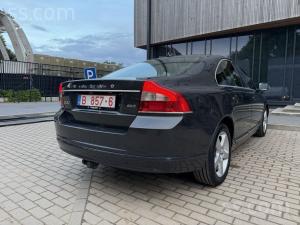 Grey Volvo S80 2011 in Tukums, with an engine capacity of 2.00 L and mileage of 292 thousand km for 5990 €, photo 10 on AUTOMOTO.COM.LV