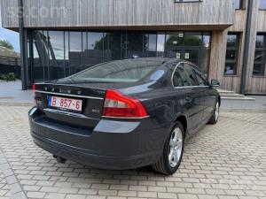 Grey Volvo S80 2011 in Tukums, with an engine capacity of 2.00 L and mileage of 292 thousand km for 5990 €, photo 12 on AUTOMOTO.COM.LV