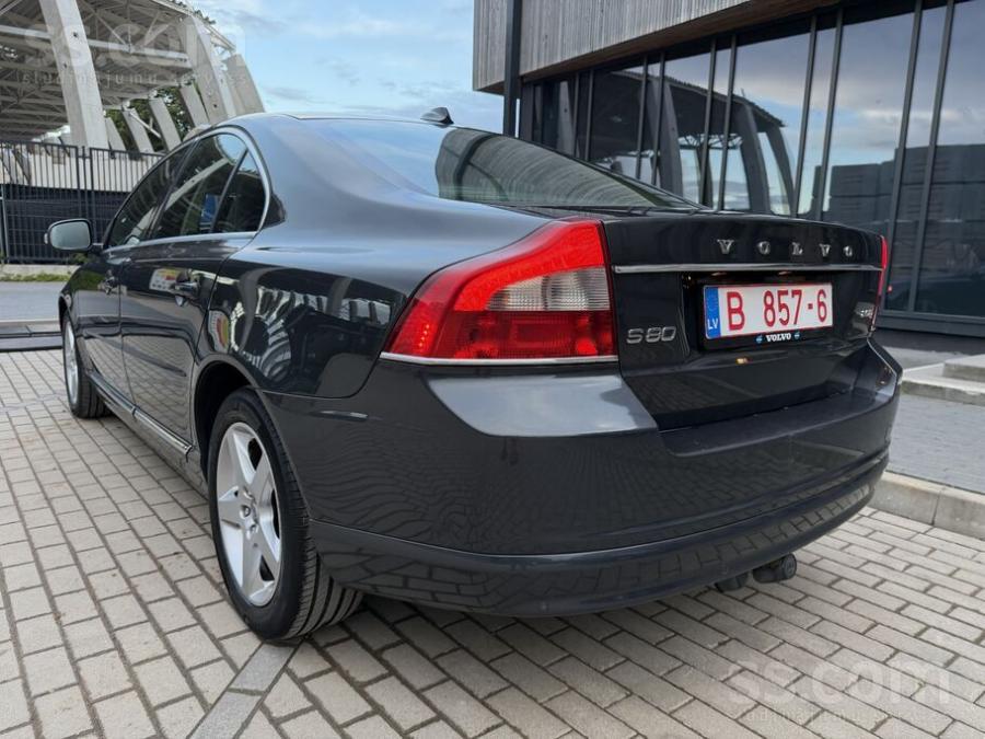 Grey Volvo S80 2011 in Tukums, with an engine capacity of 2.00 L and mileage of 292 thousand km for 5990 €, photo 19 on AUTOMOTO.COM.LV