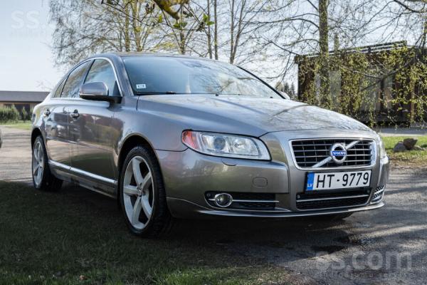 Grey Volvo S80 2011 in Riga, with an engine capacity of 3.00 L and mileage of 391 thousand km for 6250 €, photo 1 on AUTOMOTO.COM.LV