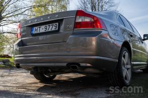 Grey Volvo S80 2011 in Riga, with an engine capacity of 3.00 L and mileage of 391 thousand km for 6250 €, photo 6 on AUTOMOTO.COM.LV