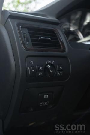 Pelēks Volvo S80 2011 Rīga, ar dzinēja tilpumu 3.00 L un nobraukumu 391 tūkst. km par 6250 €, foto 16 vietnē AUTOMOTO.COM.LV