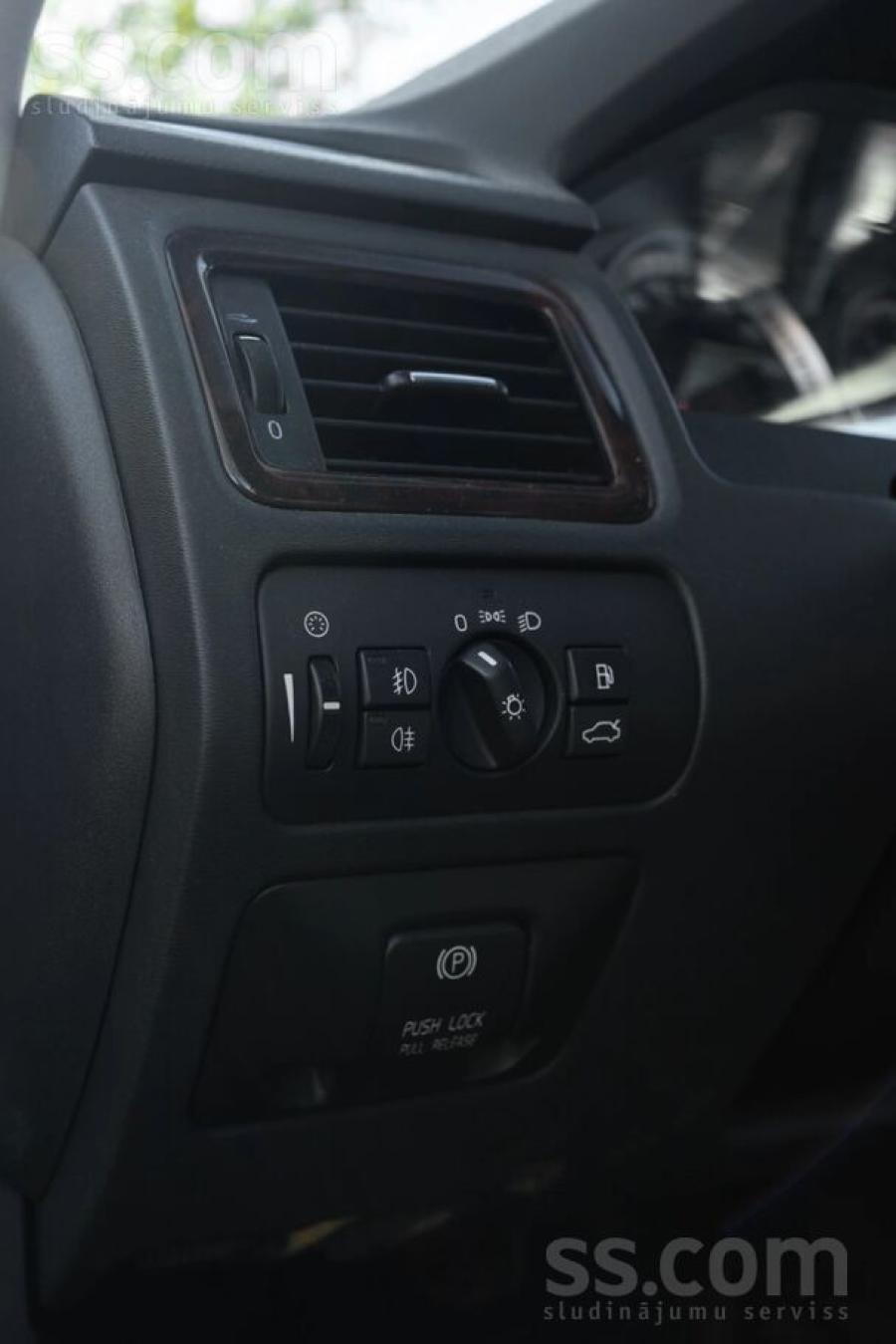 Pelēks Volvo S80 2011 Rīga, ar dzinēja tilpumu 3.00 L un nobraukumu 391 tūkst. km par 6250 €, foto 16 vietnē AUTOMOTO.COM.LV