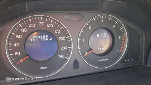 Grey Volvo S80 2011 in Telschi, with an engine capacity of 2.00 L and mileage of 295 thousand km for 2650 €, photo 10 on AUTOMOTO.COM.LV