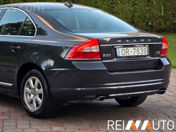Volvo S80 2011 Rīga vietnē Pelēks Volvo S80 2011 Rīga, ar dzinēja tilpumu 2.40 L un nobraukumu 316 tūkst. km par 6850 €, foto 10 vietnē AUTOMOTO.COM.LV