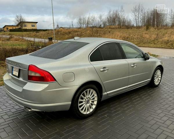 Grey Volvo S80 2012 in Kaunas, with an engine capacity of 3.20 L and mileage of 210 thousand km for 4850 €, photo 1 on AUTOMOTO.COM.LV
