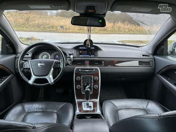 Grey Volvo S80 2012 in Kaunas, with an engine capacity of 3.20 L and mileage of 210 thousand km for 4850 €, photo 2 on AUTOMOTO.COM.LV