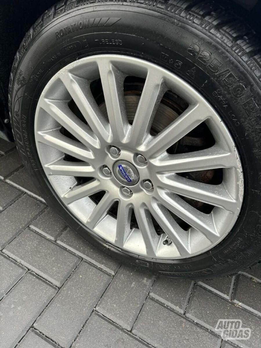 Pelēks Volvo S80 2012 Kauņa, ar dzinēja tilpumu 3.20 L un nobraukumu 210 tūkst. km par 4850 €, foto 14 vietnē AUTOMOTO.COM.LV