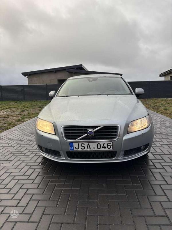 Pelēks Volvo S80 2012 Jonava, ar dzinēja tilpumu 3.20 L un nobraukumu 338 tūkst. km par 4500 €, foto 2 vietnē AUTOMOTO.COM.LV