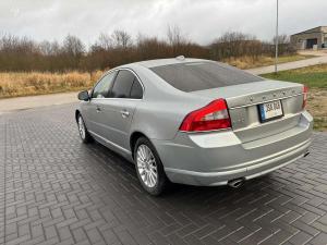 Grey Volvo S80 2012 in Jonava, with an engine capacity of 3.20 L and mileage of 338 thousand km for 4500 €, photo 4 on AUTOMOTO.COM.LV