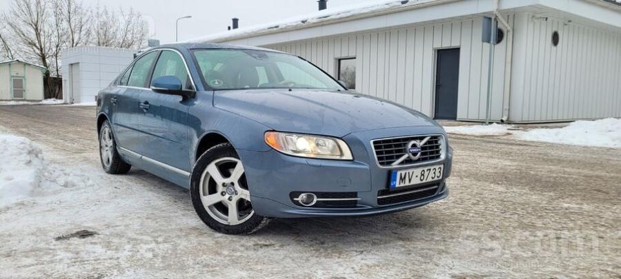 Grey Volvo S80 2012 in Riga, with an engine capacity of 2.00 L and mileage of 0 thousand km for 4500 €, photo 3 on AUTOMOTO.COM.LV
