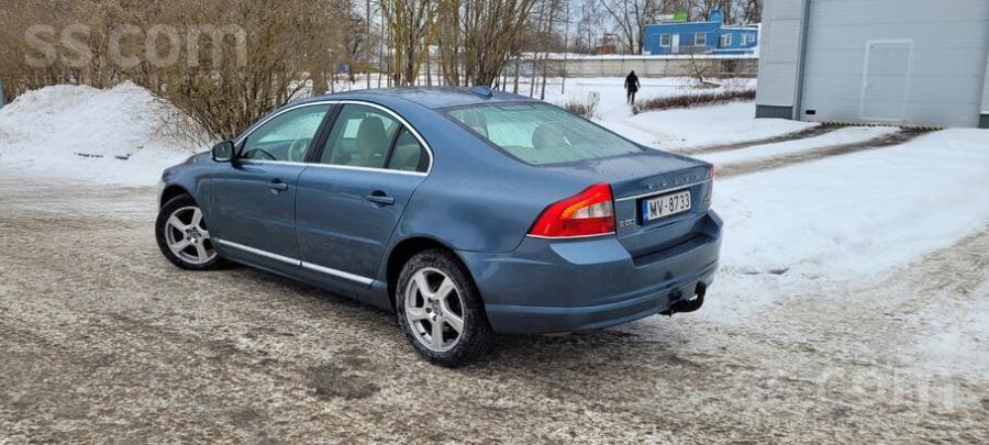 Grey Volvo S80 2012 in Riga, with an engine capacity of 2.00 L and mileage of 0 thousand km for 4500 €, photo 5 on AUTOMOTO.COM.LV