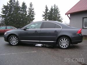 Grey Volvo S80 2013 in Riga, with an engine capacity of 2.00 L and mileage of 0 thousand km for 6350 €, photo 4 on AUTOMOTO.COM.LV