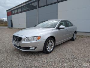 Grey Volvo S80 2013 in Vilnius, with an engine capacity of 2.40 L and mileage of 358 thousand km for 8000 €, photo 4 on AUTOMOTO.COM.LV