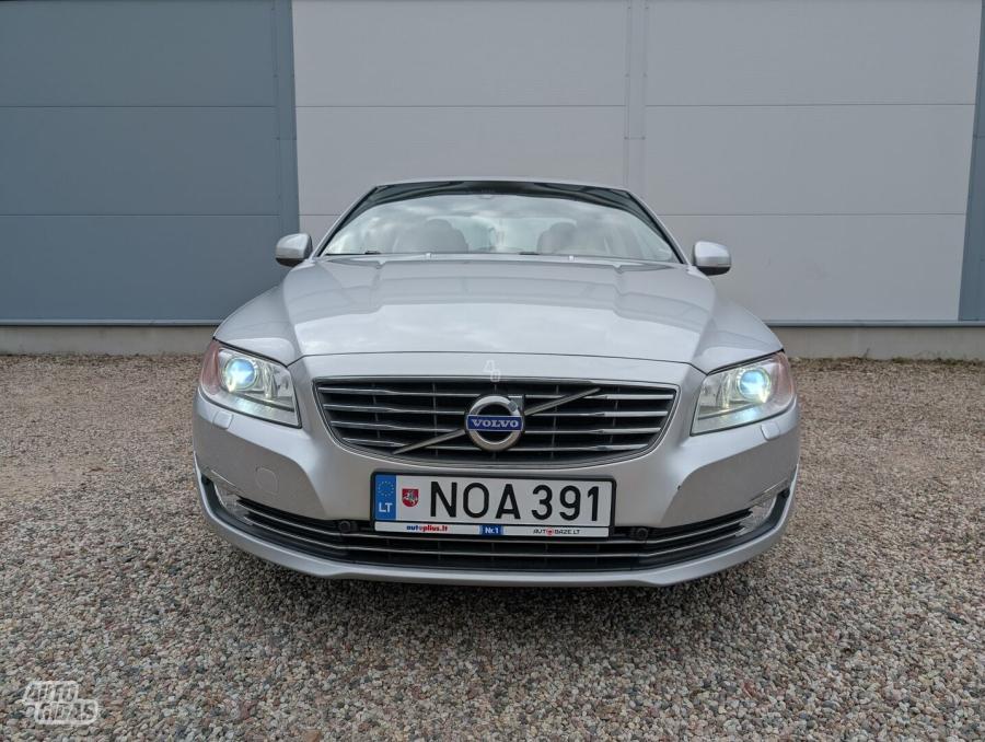 Grey Volvo S80 2013 in Vilnius, with an engine capacity of 2.40 L and mileage of 358 thousand km for 8000 €, photo 10 on AUTOMOTO.COM.LV