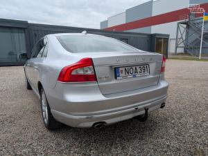Grey Volvo S80 2013 in Vilnius, with an engine capacity of 2.40 L and mileage of 358 thousand km for 8000 €, photo 12 on AUTOMOTO.COM.LV