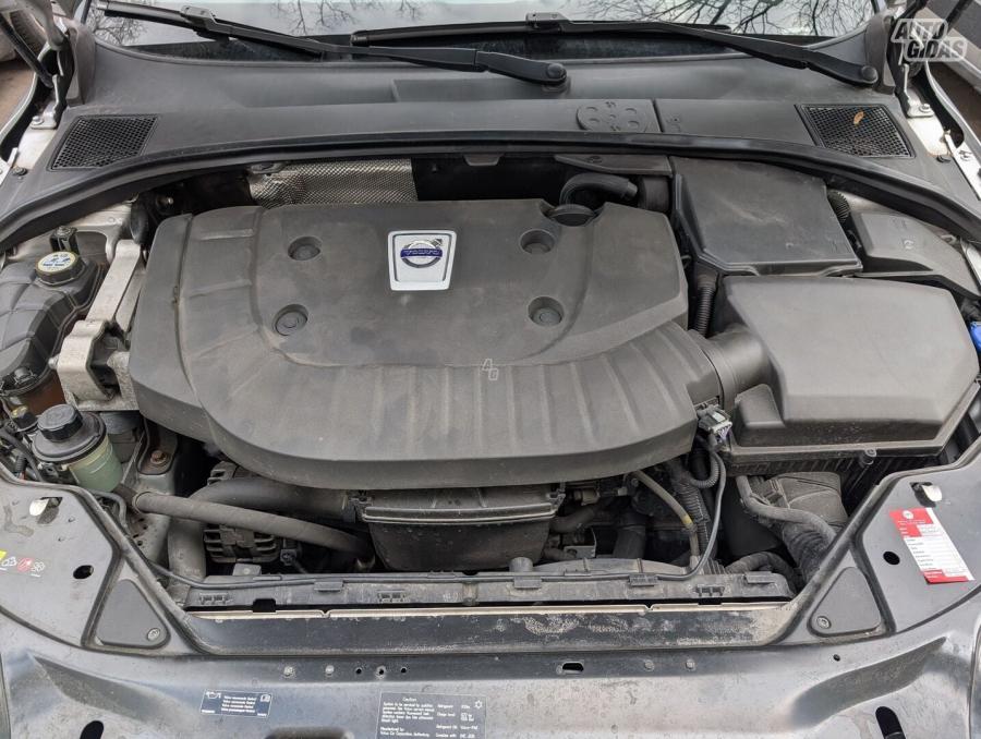 Grey Volvo S80 2013 in Vilnius, with an engine capacity of 2.40 L and mileage of 358 thousand km for 8000 €, photo 29 on AUTOMOTO.COM.LV