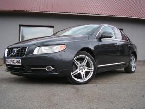 Grey Volvo S80 2013 in Riga, with an engine capacity of 2.00 L and mileage of 282 thousand km for 7350 €, photo 11 on AUTOMOTO.COM.LV
