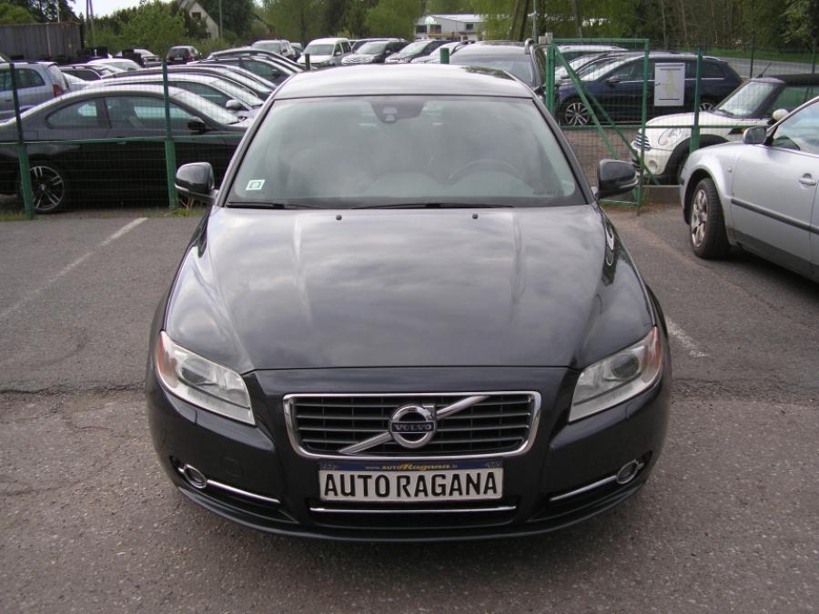 Grey Volvo S80 2013 in Riga, with an engine capacity of 2.00 L and mileage of 282 thousand km for 7350 €, photo 15 on AUTOMOTO.COM.LV