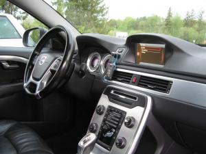 Grey Volvo S80 2013 in Riga, with an engine capacity of 2.00 L and mileage of 282 thousand km for 7350 €, photo 25 on AUTOMOTO.COM.LV
