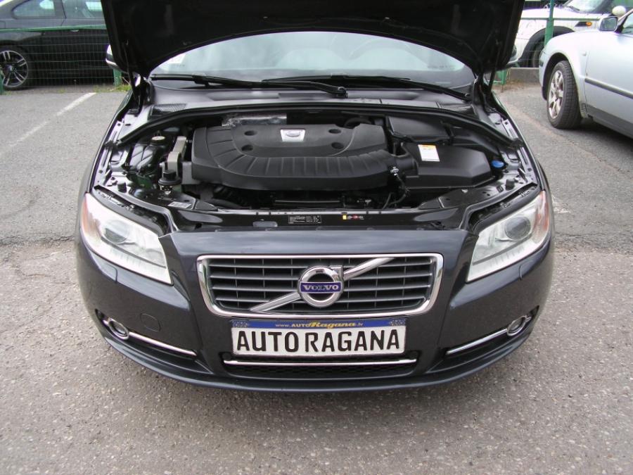 Grey Volvo S80 2013 in Riga, with an engine capacity of 2.00 L and mileage of 282 thousand km for 7350 €, photo 28 on AUTOMOTO.COM.LV