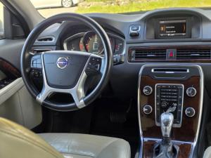 Grey Volvo S80 2013 in Riga, with an engine capacity of 2.00 L and mileage of 320 thousand km for 8200 €, photo 14 on AUTOMOTO.COM.LV