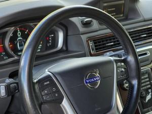 Grey Volvo S80 2013 in Riga, with an engine capacity of 2.00 L and mileage of 320 thousand km for 8200 €, photo 21 on AUTOMOTO.COM.LV
