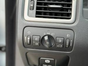 Grey Volvo S80 2013 in Riga, with an engine capacity of 2.00 L and mileage of 260 thousand km for 4990 €, photo 12 on AUTOMOTO.COM.LV