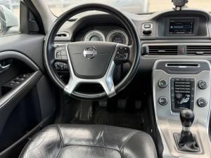 Grey Volvo S80 2013 in Riga, with an engine capacity of 2.00 L and mileage of 260 thousand km for 4990 €, photo 14 on AUTOMOTO.COM.LV